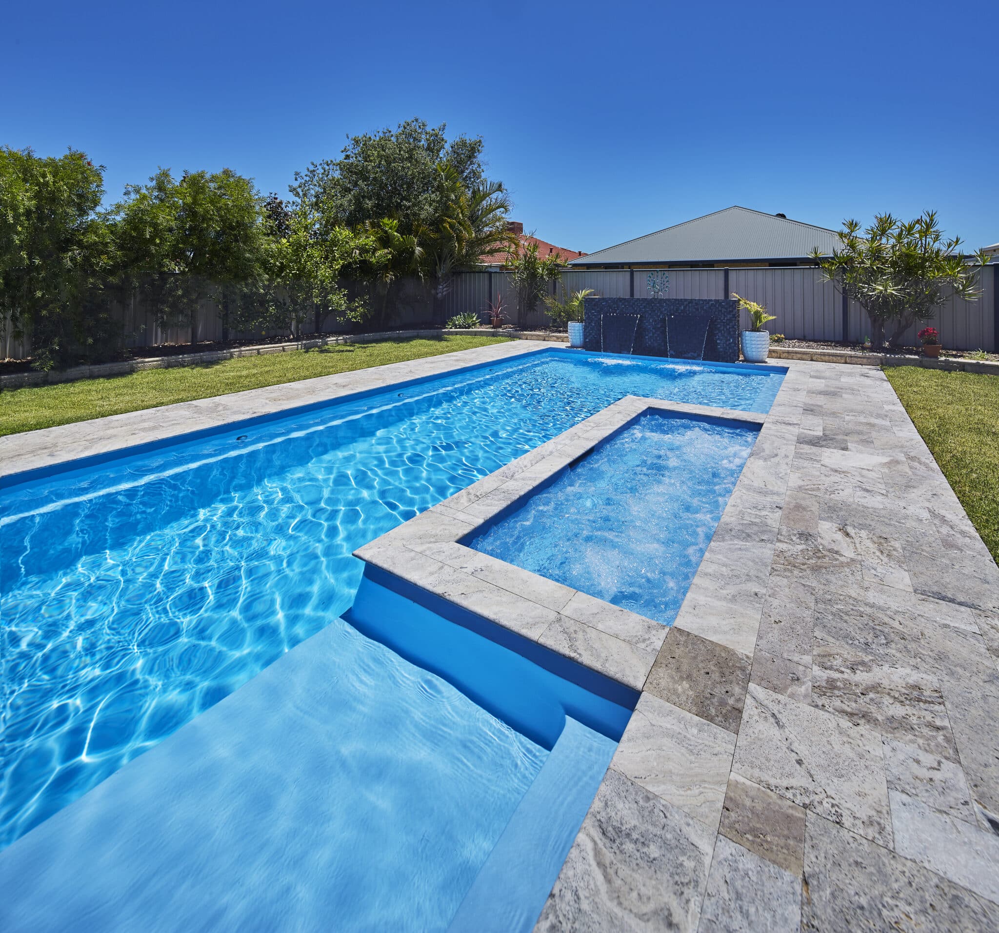 8m and 12m Resort | Barrier Reef Pools